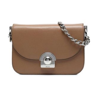 Prada Sac bandouli&egrave;re en cuir &agrave; cha&icirc;ne Pre-owned - Femme - Pre-owned - Brun - Taille: ONE Size