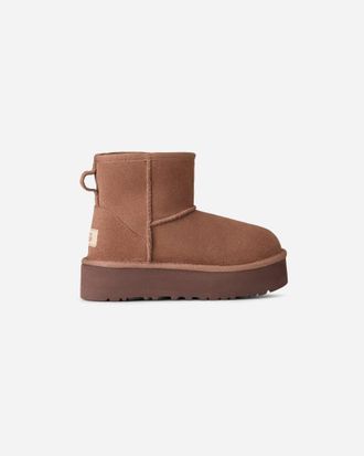 UGG Classic Mini Plateau-Boot f&uuml;r Kinder in Rocky Oak, Gr&ouml;&szlig;e Wildleder