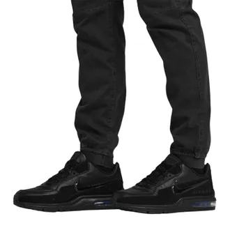 Nike Air Max Sneaker f&uuml;r Herren, Beschichtetes Leder (Dreifaches Schwarz)