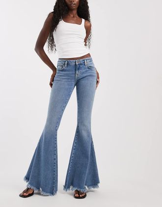 Free People Jean boh&egrave;me &eacute;vas&eacute; &agrave; taille basse - Bleu pavot