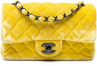 Chanel Hobo Bags - Mini Rectangular Classic Velvet Single Flap - Gr. unisize - in Gelb - für Damen