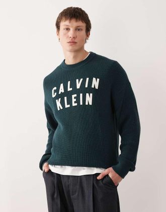 Calvin Klein Jeans Pull d&eacute;contract&eacute; en maille de coton - Vert mousse-Bleu marine