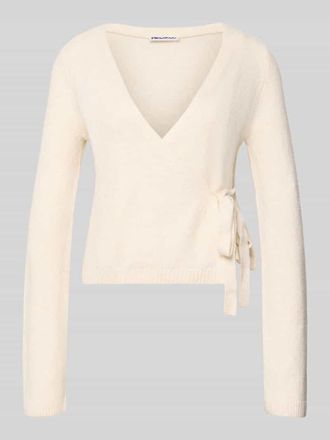 Review Strick-Cardigan in Wickeloptik