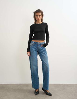 Topshop Ember Jeans mit niedrigem Bund, lockerem geradem Schnitt in Mittelblau