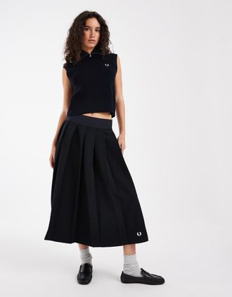 Fred Perry jupe midi pliss&eacute;e noire