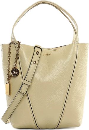 Chlo&eacute; Spin charm shoulder bag - Nude