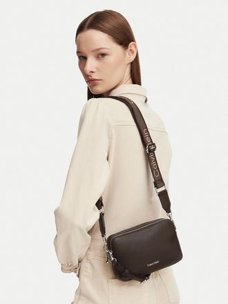 Calvin Klein Handtasche Calvin Klein Webbing 2X Strap Camera Bag LV04F3656G Dunkelbraun