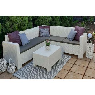 Dmora Lounge-Set f&uuml;r den Au&szlig;enbereich Dcorre, Gartenset mit Kissen, Lounge-Set f&uuml;r den Innenbereich in Rattan-Optik, 100 % Made in Italy, Wei&szlig; - Dmora
