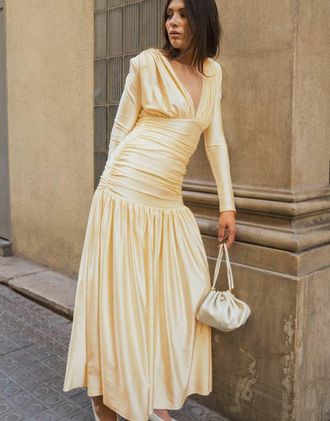 NA-KD x Kate Klem - Robe longue drap&eacute;e &agrave; d&eacute;collet&eacute; en V - Jaune clair