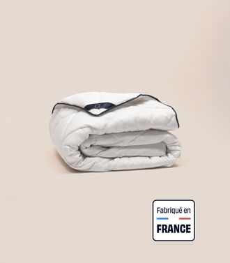 Tediber Couette l&eacute;g&egrave;re 140x200 cm - 100% de fibres recycl&eacute;es et 100% coton - Id&eacute;ale pour l&eacute;t&eacute; et mi-saison - Douce et enveloppante - Garantie 5 ans - Tediber