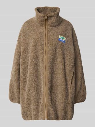 American Vintage Teddyjacke mit Label-Detail Modell HOKTOWN