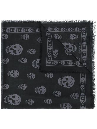 Alexander McQueen &eacute;charpe frang&eacute;e &agrave; motif t&ecirc;te de mort - Noir