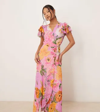 Hope & Ivy Petite Robe portefeuille longue &agrave; imprim&eacute; fleurs avec manches &agrave; volants et liens &agrave; la taille - Rose