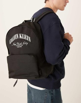 Calvin Klein Rucksack in Schwarz mit Grafikprint