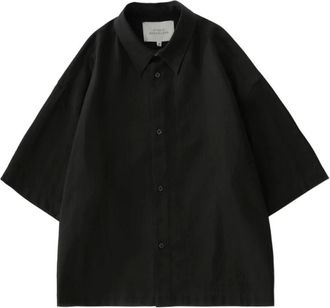 STUDIO NICHOLSON Homme, Chemises, Noir, Taille: S Chemise en coton ample &agrave; col pointu et boutonn&eacute;e sur le devant