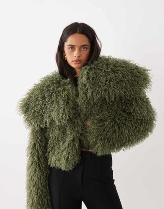 Aria Cove Jacke mit Oversize-Kragen und Kunstfell in Gr&uuml;n