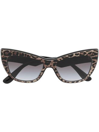 Dolce & Gabbana Eyewear lunettes de soleil &agrave; monture papillon - Marron
