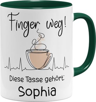 OM3 bedruckte Kaffee-Tasse mit Spruch - Finger weg diese Tasse geh&ouml;rt Wunschname - personalisierbar | Keramik Becher | 325ml | Beidseitig Bedruckt | Gr&uuml;n