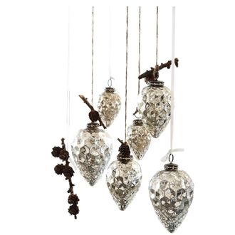 Loberon Weihnachtsschmuck Set Colin | Weihnachtsdeko Christbaumschmuck | Weihnachtskugeln Zapfen Aus Glas & Eisen | 3 Größen | 6 Stück, antiksilber