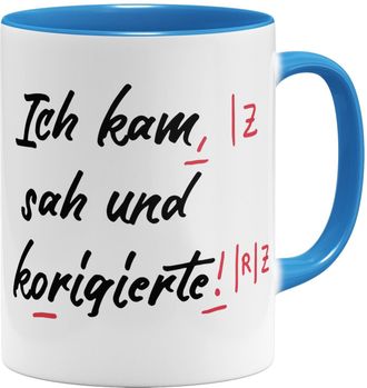 OM3 lustige Lehrer Kaffee-Tasse mit Spruch - Lehrergeschenk Spruchtasse Lehramt Studenten - Keramik Becher - 11oz 325ml - Beidseitig Bedruckt - Hellblau
