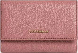 Coccinelle Portefeuille &agrave; trois volets Metallic Soft en cuir grain&eacute;