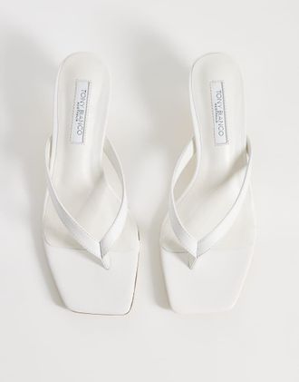 Tony Bianco Topaz - Sandales &agrave; petit talon et entre-doigt en cuir - Blanc