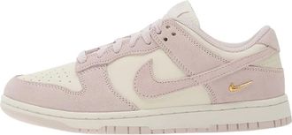 Nike Femme, Sport, Rose, Taille: 41 EU Dunk Low Suede