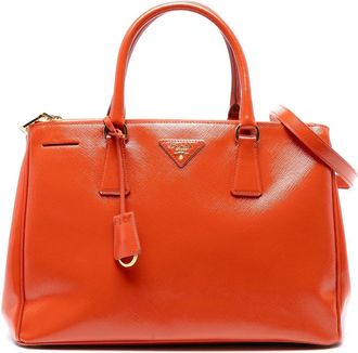 Prada Hobo Bags - Medium Saffiano Vernice Galleria Double Zip Satche - Gr. unisize - in Orange - für Damen