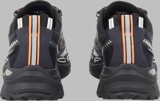 Off-white Be Right Back Trail Sneakers - Black