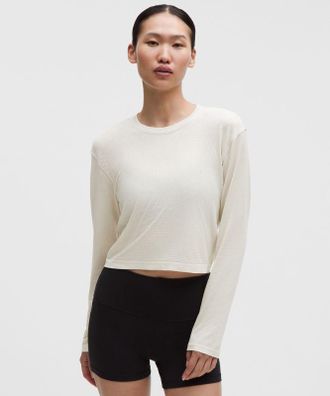 lululemon Swiftly Langarmshirt mit perforierten Streifen f&uuml;r Frauen - Gr&ouml;&szlig;e 10 in Light Ivory