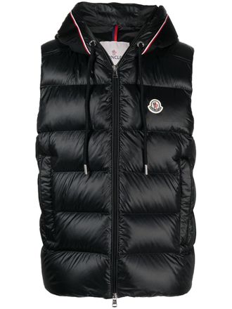Moncler Gesteppte Kapuzenweste mit Logo-Patch - Schwarz