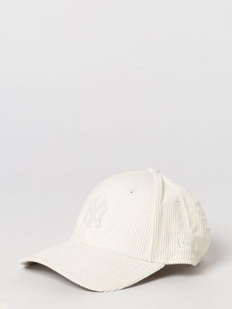 New Era Casquette 9Forty NY Yankees en velours c&ocirc;tel&eacute; avec logo ton sur ton