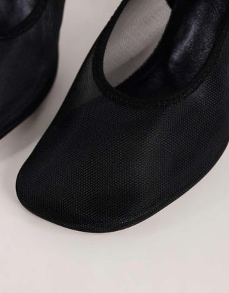 Topshop Arrow Slingback-Mesh-Schuh mit Absatz in Schwarz