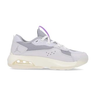 Nike Jordan Niedriger Sneaker mit reflektierenden Details - - Sport - Damen - Grau - 36 1/2 EU