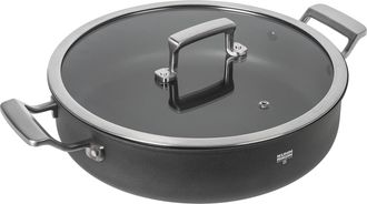 Kuhn Rikon New Life Pro Antihaft-Servierpfanne mit Edelstahlgriffen und Glasdeckel, 24 cm / 3 Liter, hergestellt in der Schweiz aus 100% recyceltem Aluminium, in