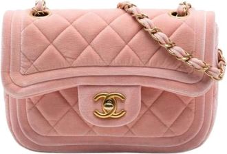 Chanel Sac &agrave; rabat matelass&eacute; en velours Pre-owned - Femme - Pre-owned - Rose - Taille: ONE Size