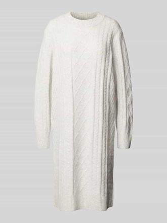 b.young Strickkleid mit Strukturmuster Modell Medi