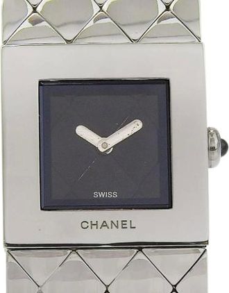 Chanel Montre Quartz Matelass&eacute; Pre-owned en Acier Inoxydable - Femme - Pre-owned - Gris - Taille: ONE Size