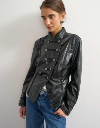 Topshop Jacke in Lederoptik im Military-Stil in Schwarz