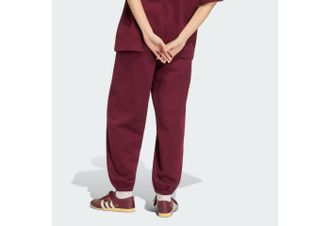 adidas Originals Jogginghose ESSENTIALS FLEECE-JOGGINGHOSE, LOCKERE PASSFORM (1-tlg)