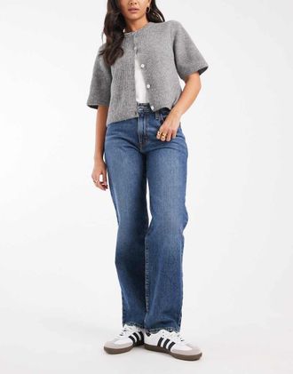 Levi's 94 - Weit geschnittene Jeans in Mittelblau