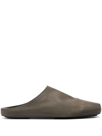Uma Wang chaussons en cuir &agrave; bout carr&eacute; - Vert