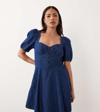 Nobody's Child Tulla - Robe courte en jean avec d&eacute;collet&eacute; en coeur et manches bouffantes - Bleu fonc&eacute;