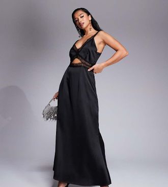 Never Fully Dressed Petite - Mimi - Maxi-Tr&auml;gerkleid in Schwarz mit Spitzenborten-Zierausschnitt