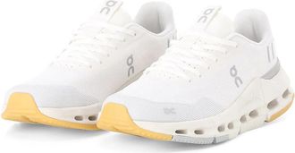 On Running Low-Top Sneaker - Cloudnova Form 2 Technical Sneakers - Gr. 36 (EU) - in Wei&szlig; - f&uuml;r Damen