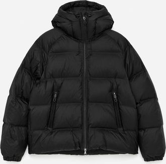 Arket Sportliche Upcycled Down Jacke -Schwarz