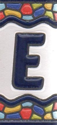 Generic Hausnummern, spanische Keramiknummern und Buchstaben, Fliesen, Kirchenfenster-Design, Fliesengröße: 7,5 cm x 3,5 cm, 3 bis 10 Fliesenrahmen (Buchstabe