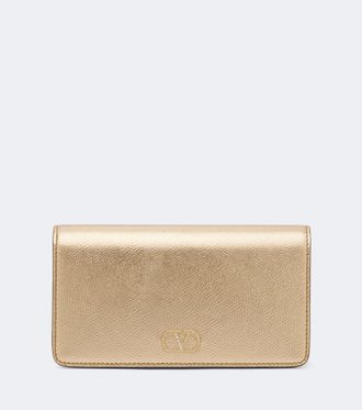 Valentino Garavani Clutch VLogo Mini aus Metallic-Leder mit Kristallen