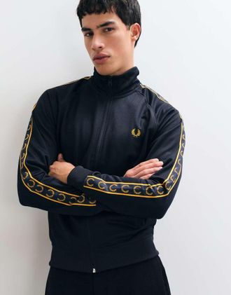 Fred Perry veste de surv&ecirc;tement coordonn&eacute;e &agrave; bandes contrastantes en bleu marine