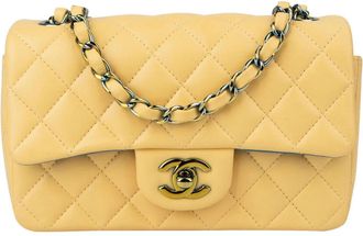 Chanel Crossbody Bags - Chanel Quilted Lambskin Single Flap Crossbody Bag - Gr. unisize - in Gelb - f&uuml;r Damen